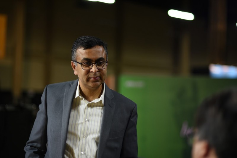 VMware refreshes cloud portfolio with its first native hyperconverged ...