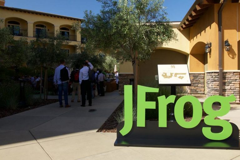 DevOps startup JFrog reels in $165M round, now valued above $1B ...