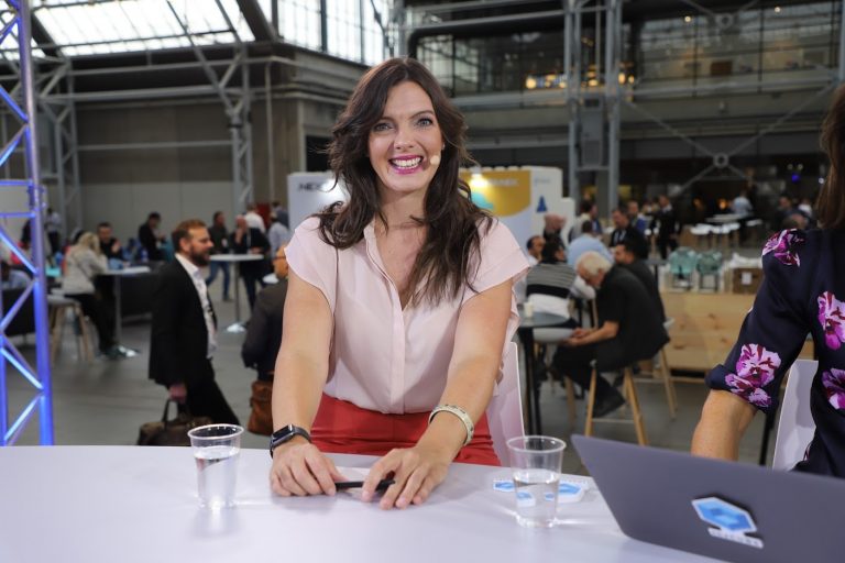 Building TV science demonstrations, scientist also teaches diversity ...