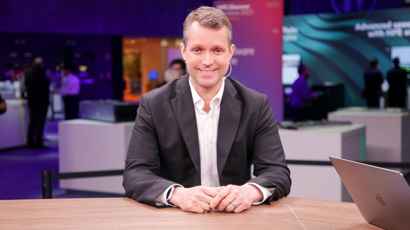 Intel hires former HPE executive Justin Hotard to run its Data Center ...