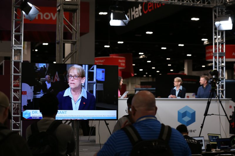 AI-assisted diagnosis: Revolutionizing medical diagnostics - SiliconANGLE