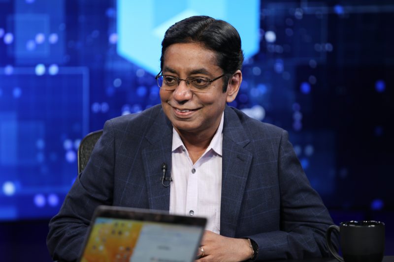 Turbocharging hybrid cloud solutions: VMware's strategic market shifts - SiliconANGLE